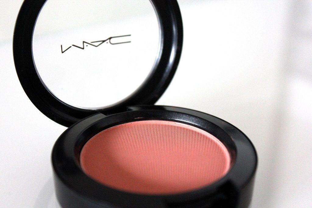 25 of the Best Lipstick Trends: What's in for 2025? - The Makeup Refinery