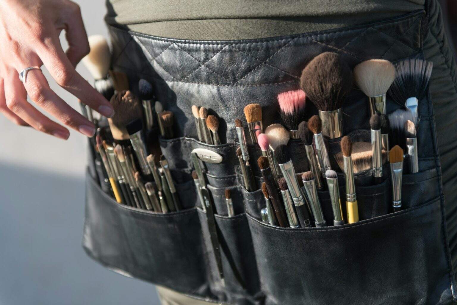 Brush Kit Building with the Best Low Cost Brushes - The Makeup Refinery